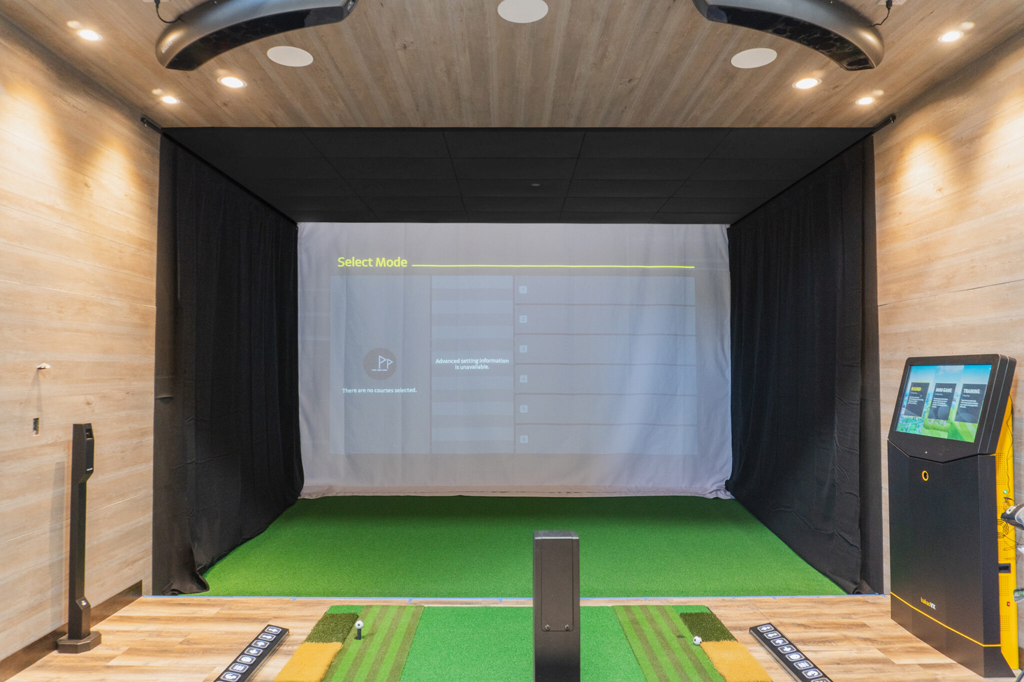 Best Indoor Golf Simulators for Home or Business| Golf VX